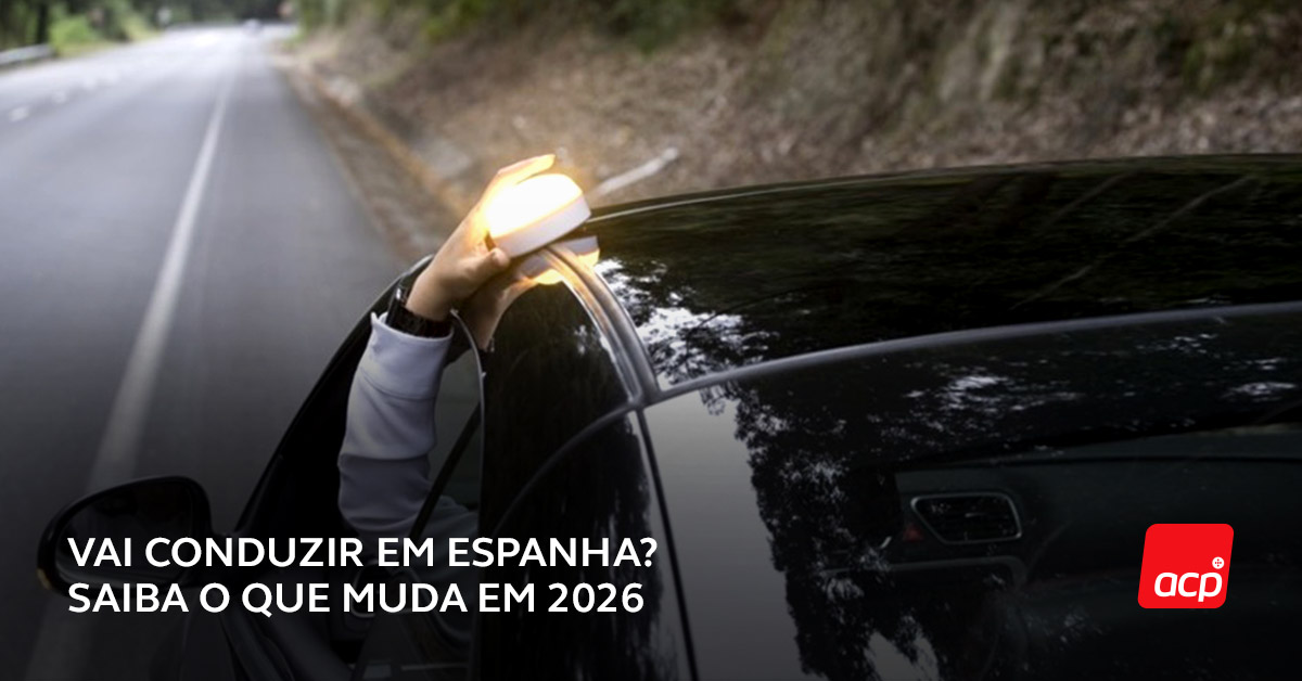 Triângulo de pré-sinalização ou Help Flash? Conheça a lei | ACP